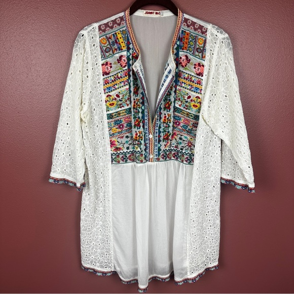Johnny Was off white tunic embroidered front size medium